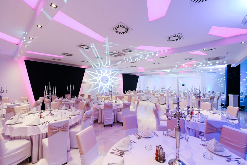 Restoran Stadion docek Nove godine